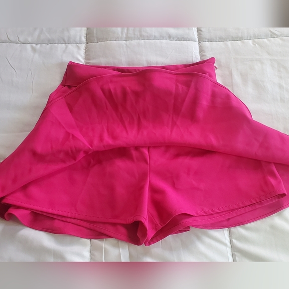 Zara | Shorts | Zara High Waisted Flowny Skort Womens M Barbie Pink ...